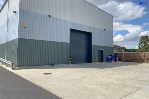 Commercial Loading Bay Canopy, Hertfordshire ⓥ| 123v