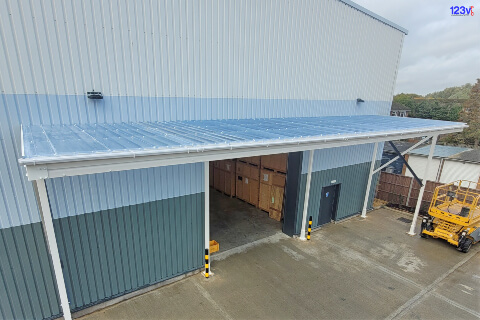 Commercial Loading Bay Canopy, Hertfordshire ⓥ| 123v